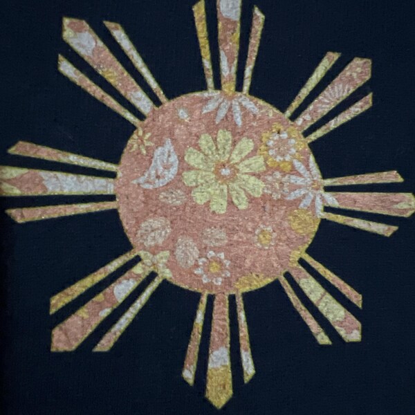 Minimalist Filipino Sun Flower Sweatshirt for Mom Gift Pinoy Sun Pocket ...