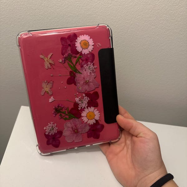 Pressed Purple Daisy Flowers E-reader Case for Kobo Libra 2 (2021 ...