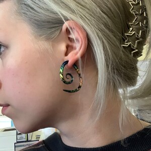 1 Pair 2 Pieces Solid Pink Pinchers Spirals Glass - Etsy