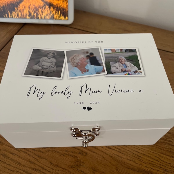 Personalised Pine Wooden Wreath Keepsake Box 5 Sizes Personalised ...