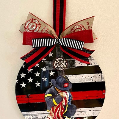 Round Firefighter Wreath Sign, Firefighter Respect Sign, Wreath ...
