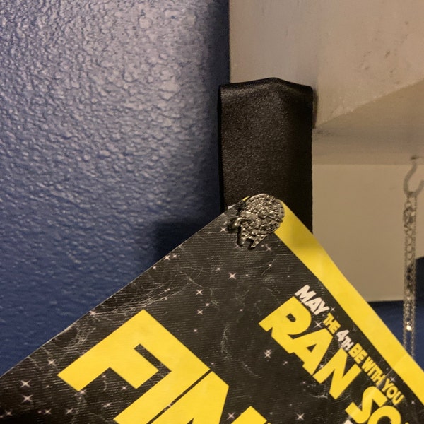 Small Silver Star Wars Millennium Falcon Lapel Pin Hans Solo Star Wars ...