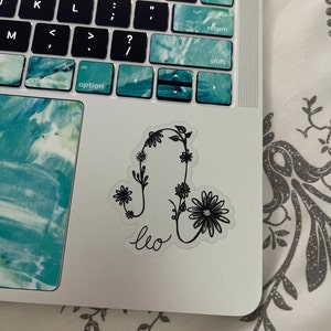 The Wild Robot Die Cut Vinyl Sticker Roz and Brightbill - Etsy