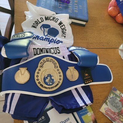 10 Personalized King Crown Party Favor - Etsy