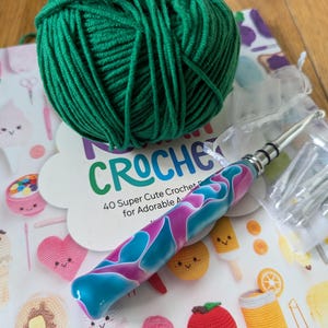 Ergonomic Crochet Hook Set in Blue Crush Resin With Interchangeable ...