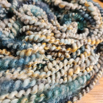 ROVING Faded Roses, Shades of Pink Green Floral Roving, Coral Sage ...