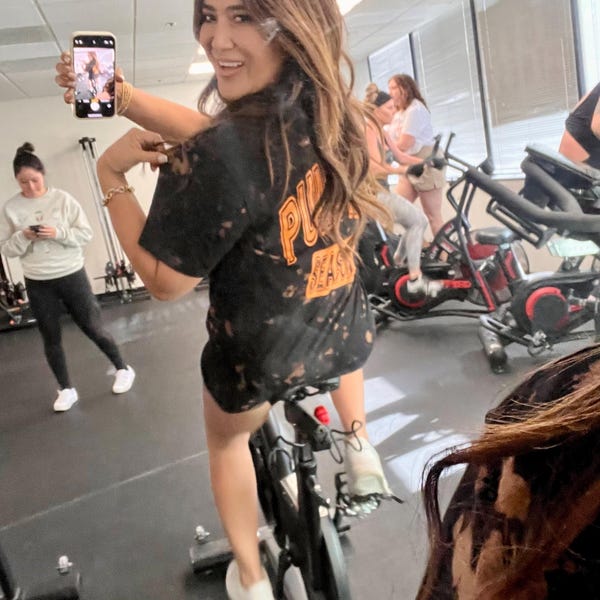 Custom Boot Bows | Boot Ribbons | Clasp on Boot Bows | University ...