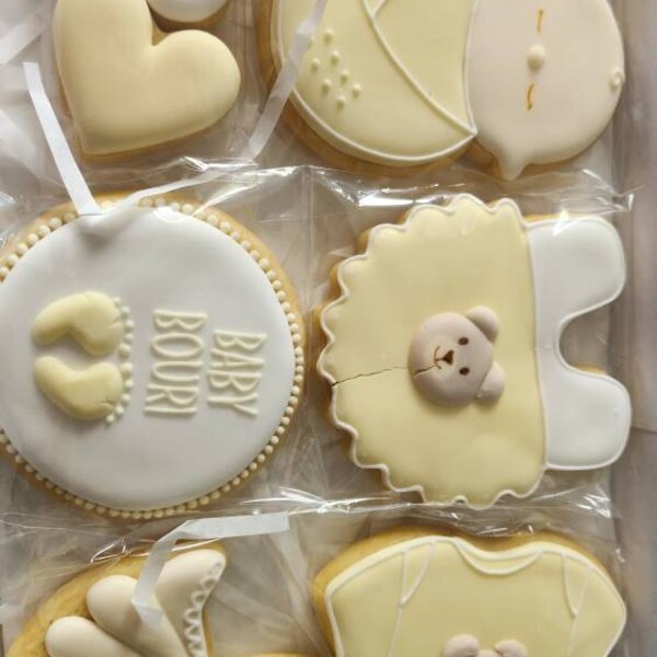 Personalised New Baby Iced Biscuits, Set of 12 Baby Shower Biscuits ...