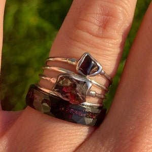 Raw Garnet Ring, Rose Gold Ring, Raw Crystal Ring, Raw Stone Ring, January Birthstone Ring ...