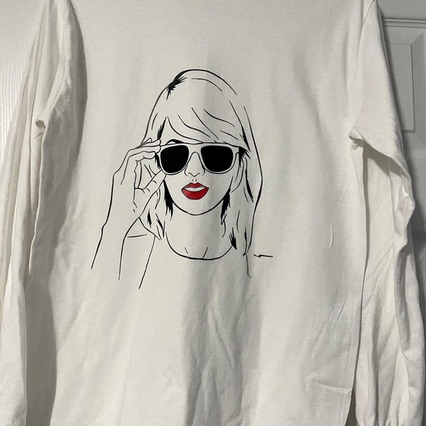 Taylor With Red Lips and Sunglasses SVG PNG DXF Pdf Jpg | Digital ...