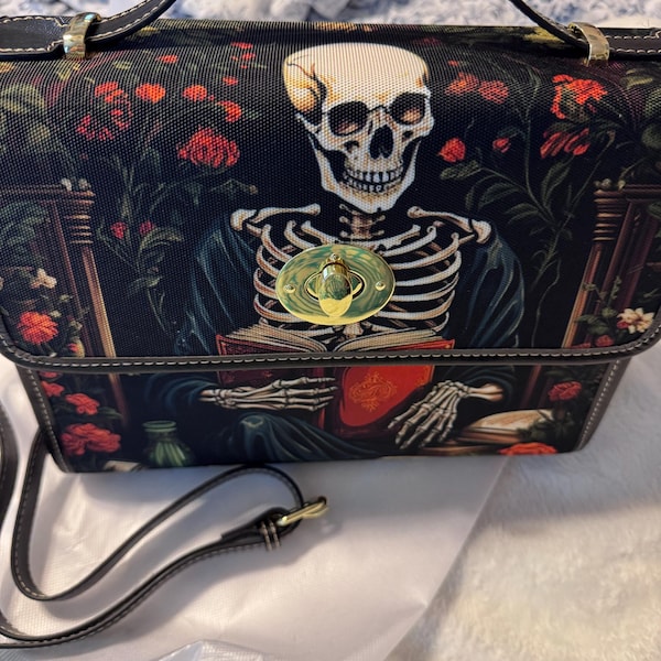 Gothic Skeleton Reading Satchel, Dark Academia Skeleton Library Floral ...