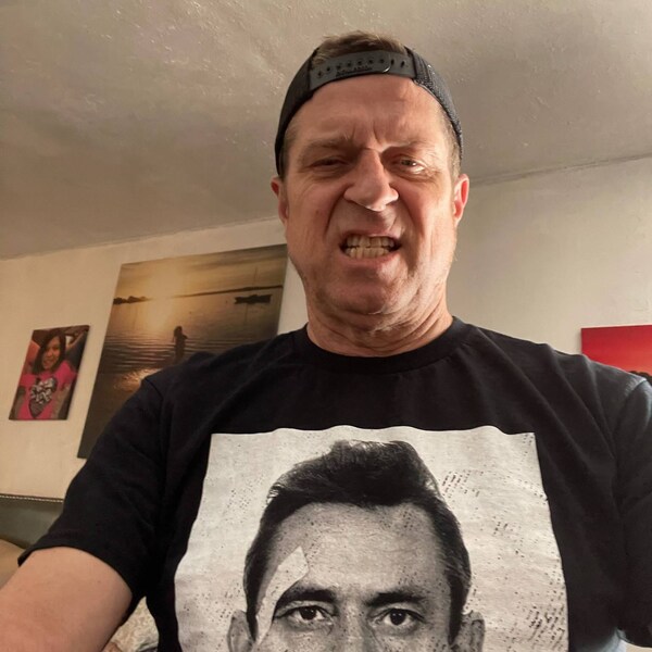 Sasquatch Banjo T-shirt Bigfoot Bluegrass Tee Cryptid Music Shirt Gift ...