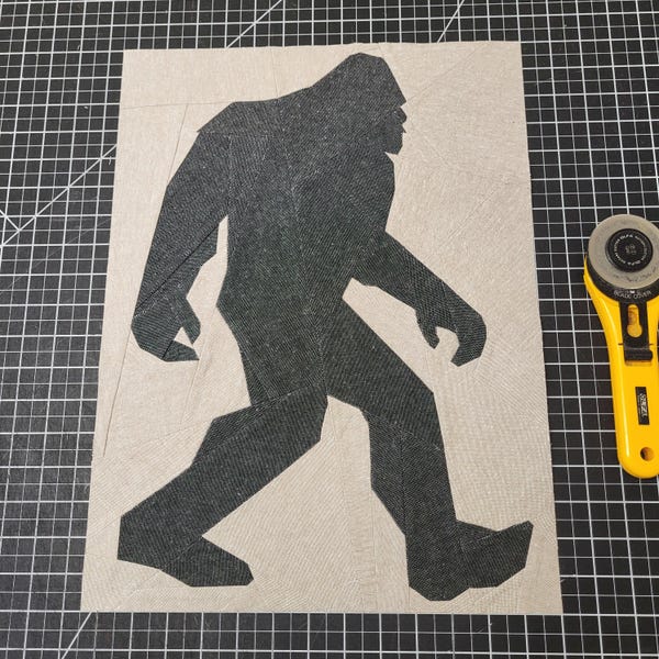 Bigfoot Fpp--sasquatch--yeti--abominable Snowman--paper Piecing Quilt ...