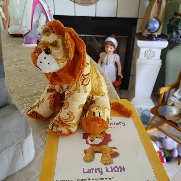 Larry Lion Toy Sewing Pattern PDF, Stuffed Lion Pattern, Stuffed Animal ...