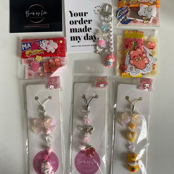 HANDMADE Cute Kawaii Cloud Bunny Keychains, Keyring, Beaded Accessory ...