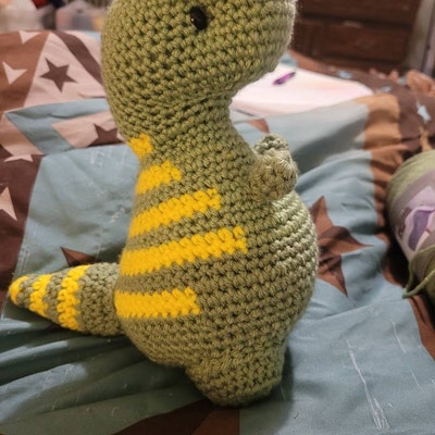 Crochet Pattern: Timothy the T-rex - Etsy