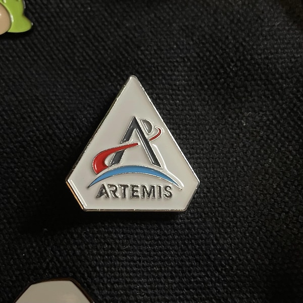 NASA Artemis Pin Badge - Etsy