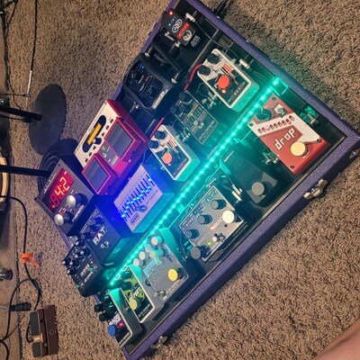 Handcrafted Vertical Desk Synthesizer Stand / Guitar Pedalboard - Etsy