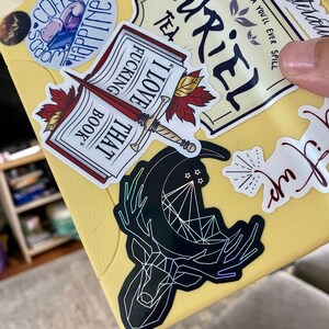 Tri-maas : Acotarthroneofglasscrescentcity Sticker - Etsy