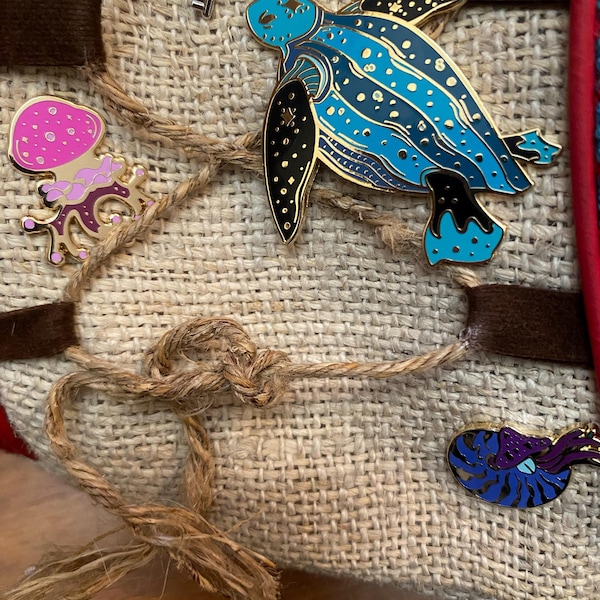 Spooky Sea Creature Enamel Pins, Glow in the Dark Pins - Etsy