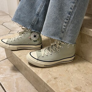 Converse Chuck Taylor 1970s custom Floral Circle Embroidery - Etsy