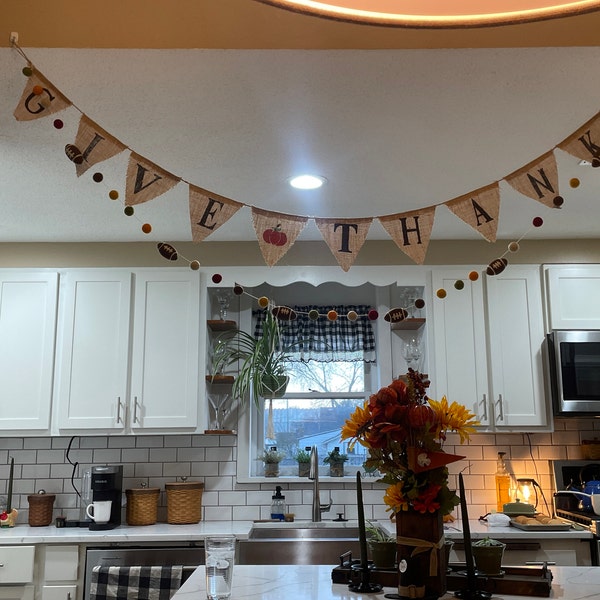 Fall Football Felt Ball Garland, Thanksgiving Decor, Autumn Mantel ...