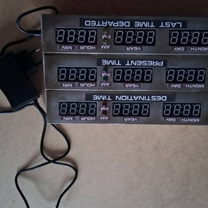 Clock temporal Circuit Time Machine Time Machine of the Delorean in ...