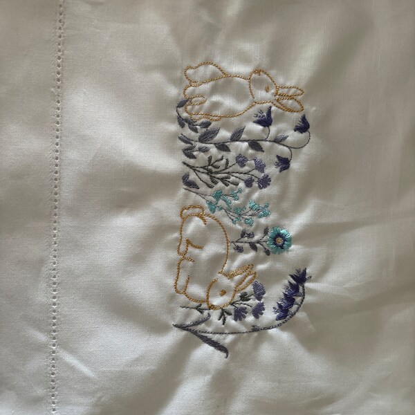 Easter Meadow Border Machine Embroidery Design, Flower Bunny Floral ...