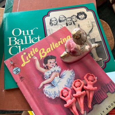 1959 Cloth Book of Farm Animals Whitman Publishing Vintage - Etsy