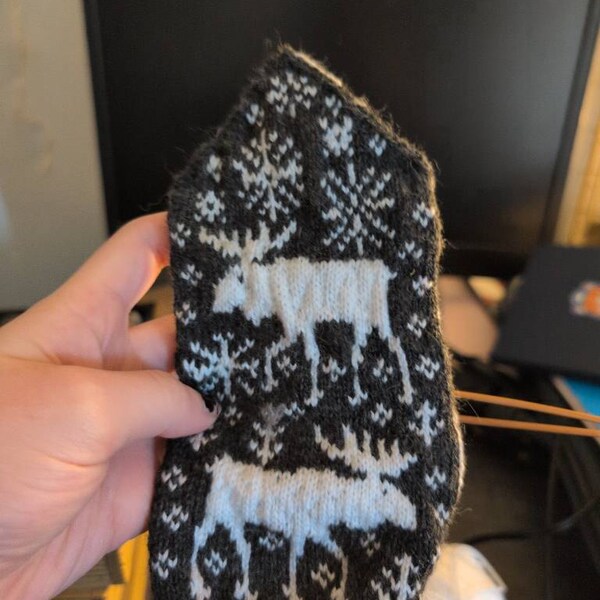 Marvellous Moose Mittens Knitting Pattern for Men - Instant Digital ...
