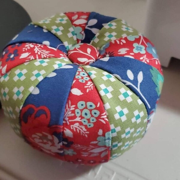 4" TUFFET PINCUSHION - Full Kit W/pattern by Sew Colorful - Etsy