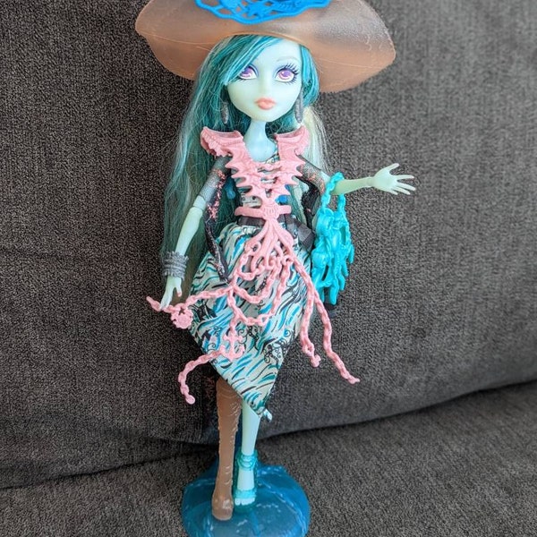 Monster High Doll Haunted Student Spirits Vandala Doubloons, Authentic ...
