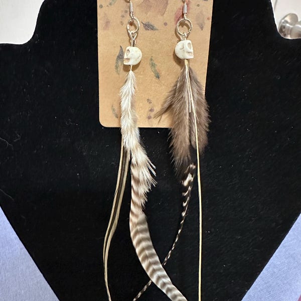 YUMMY SILVER Skinny Feathers + 5 Beads, Long Hair Feathers Pack ...