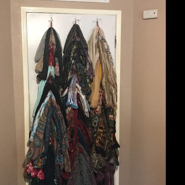 Hanging Scarf Organizer With Elastic - Silk or Knit, Holds up to 30 ...