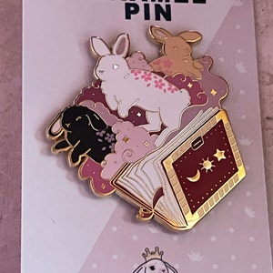 Crayon Set Enamel Pin, Retro Pin, Hard Enamel Pin, Crayon Art, Gift for ...