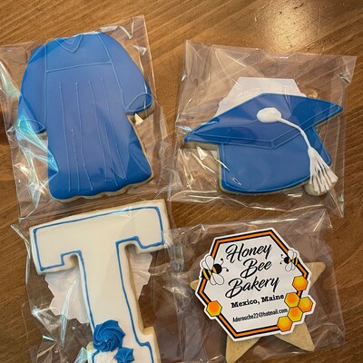 Graduation Cap, Diploma, and Gown Cookie Cutter Set Grad ...