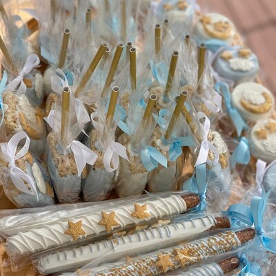 Twinkle Twinkle Little Stars Double Stuffed Oreo Cookies/pretzel Rods ...