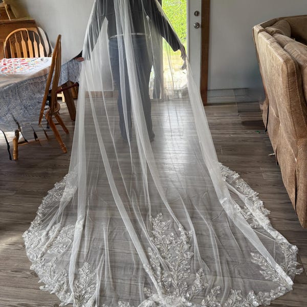 Scallop Cut Veil Flower, Mermaid Tail Bridal Veil, Veil Wedding ...