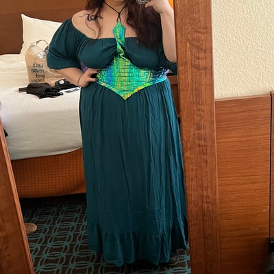 Leather Shoulder Armor With Scale Detail and Detachable Sleeve. Ren ...