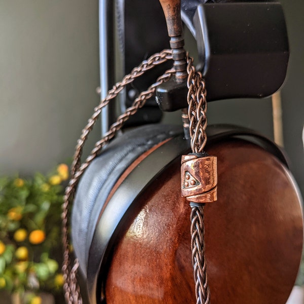 Forged Leaf Keychain With a Spiral / Blacksmith Hand Made Keyring - Etsy