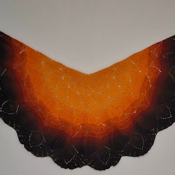 Leafy Summer Crochet Shawl Pattern - Sempervivum Shawl in Crescent ...