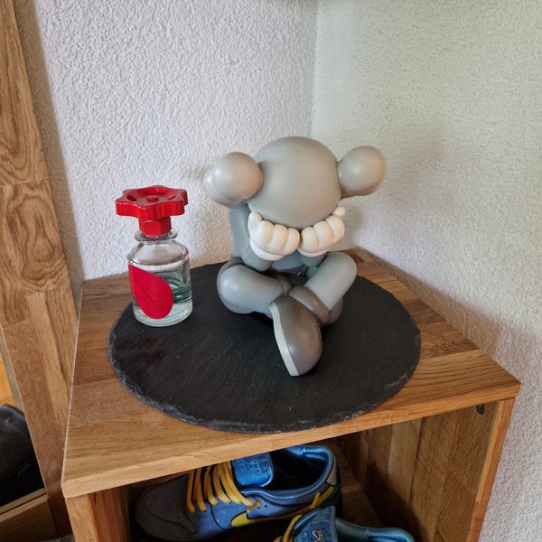 Decorative Hypebeast Figures Modern Bearbrick Design Statue for Desk ...