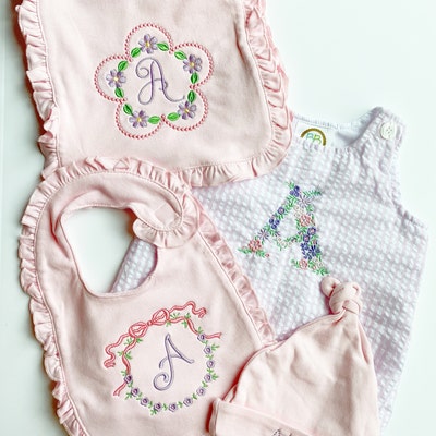 Machine Embroidery Monogram Frame / 1806 sweetheart Petals / Carol Guy ...