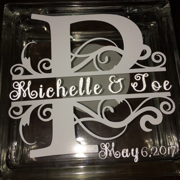 Flourished Split Monogram U - Etsy