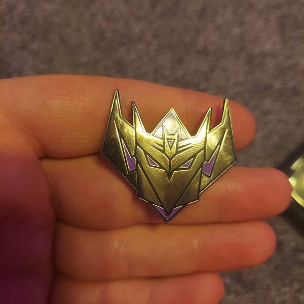 DJD Decepticon Justice Division Pin | MTMTE Memoriam Enamel Pins | Lost ...