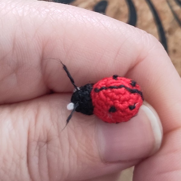 Crochet Pattern Micro Ladybug Amigurumi: Make Your Own Miniature ...