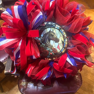 Round Faux Stained Glass Race Horse Wreath Sign, Metal Wreath Sign ...