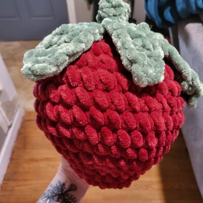 Strawberry Plushie Crochet Pattern Downloadable PDF - Etsy