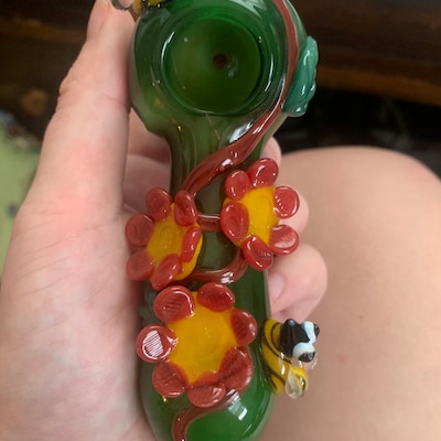 Flowers Glass Pipes With Bees Beautiful Girly Pipe Cute Floral Pipe 5.5 ...