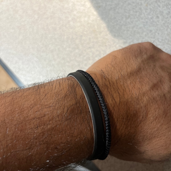 Custom Silicone Wristbands | Thin Luxe Custom Bracelet | Personalized ...